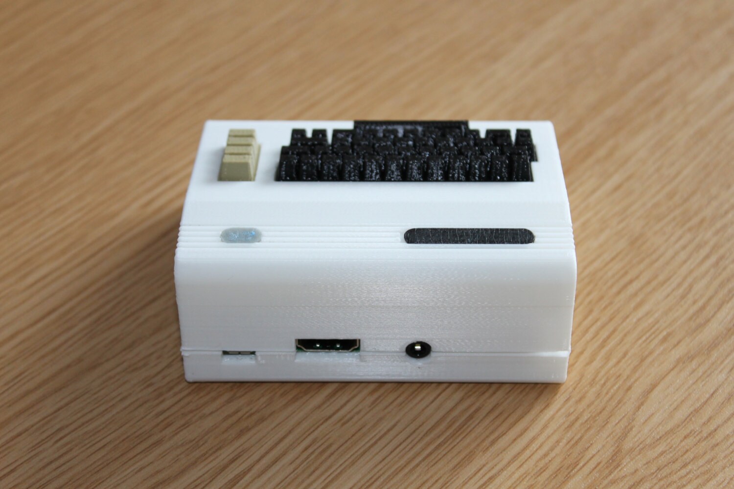 3D Printed Commodore Vic-20 Inspired Raspberry Pi 2/3B/4B Retropie Case ...