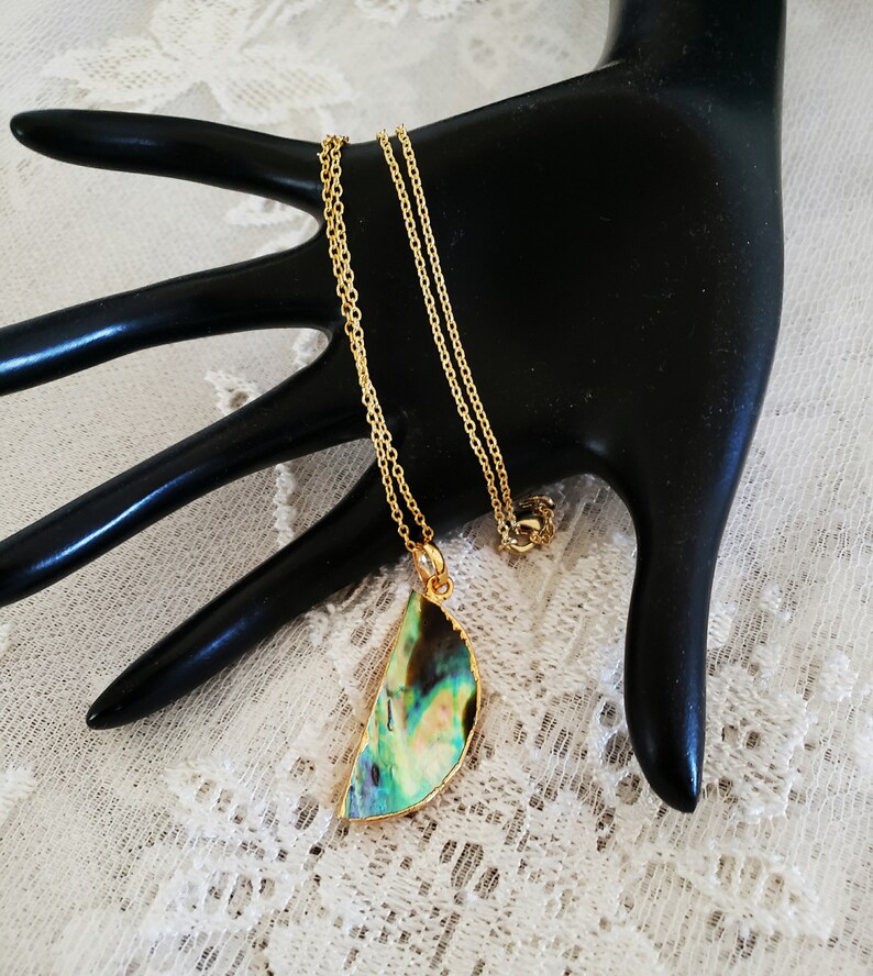 25% OFF Whimsical Abalone Shell Stone Necklace - Etsy