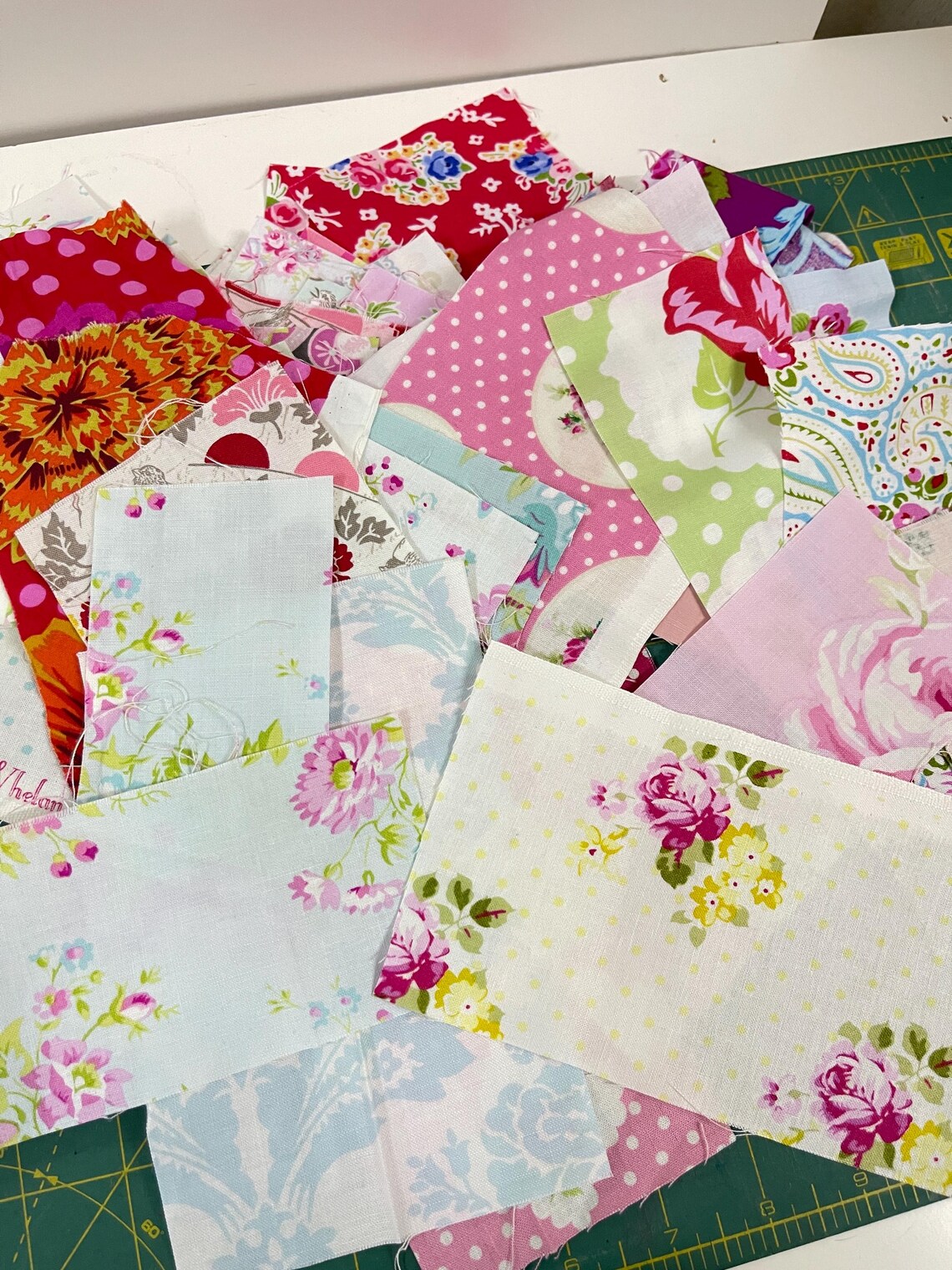 Scrap Pack Designer Fabrics Mix Fabrics Good for Appliques Patchwork ...