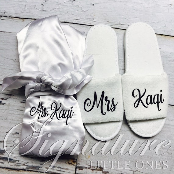 Personalized Slippers Custom Slippers Matching Bride Robe | Etsy