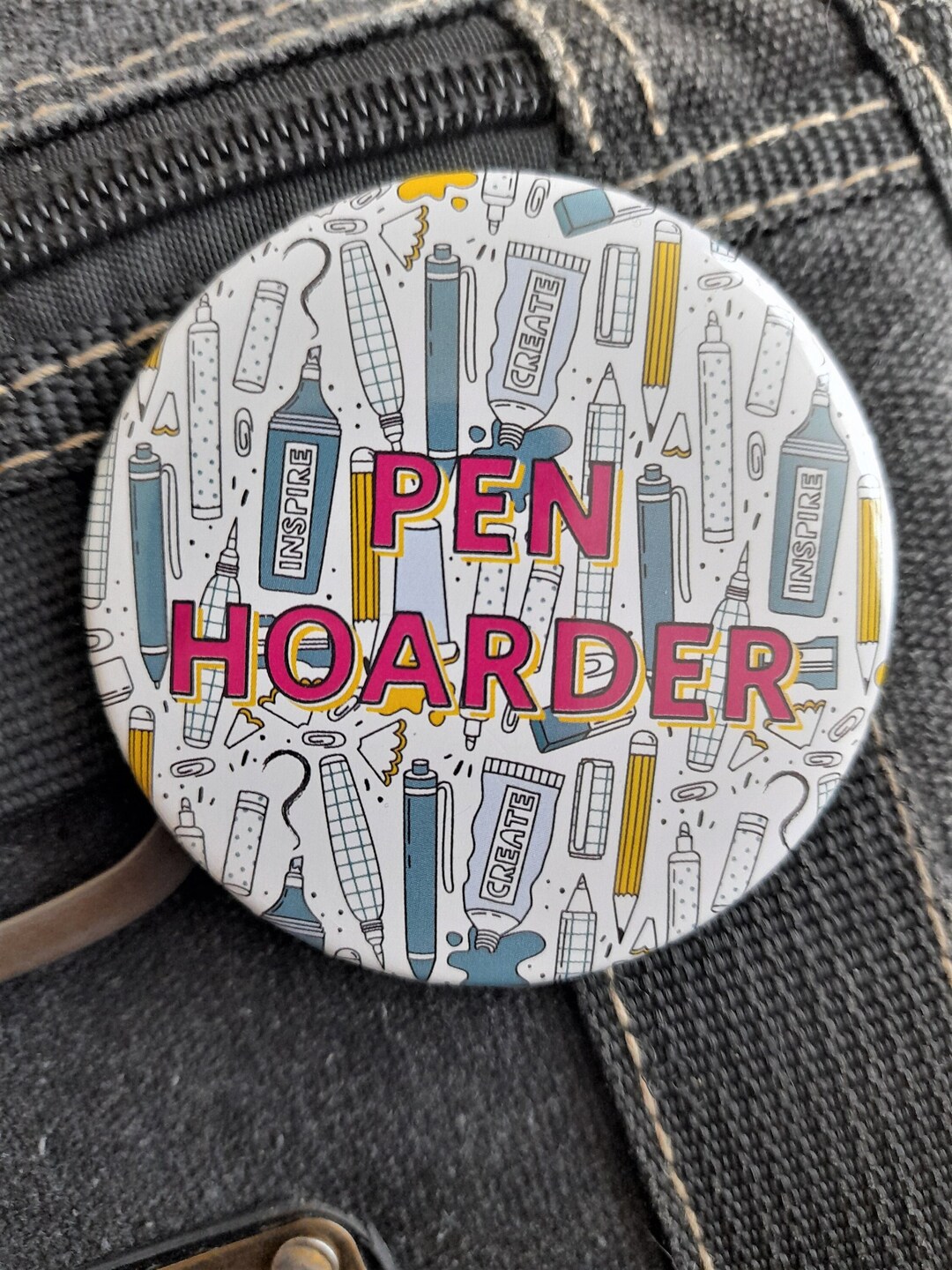 Pen Hoarder Badge - Button Badge - Gift for Pen Lovers - Etsy
