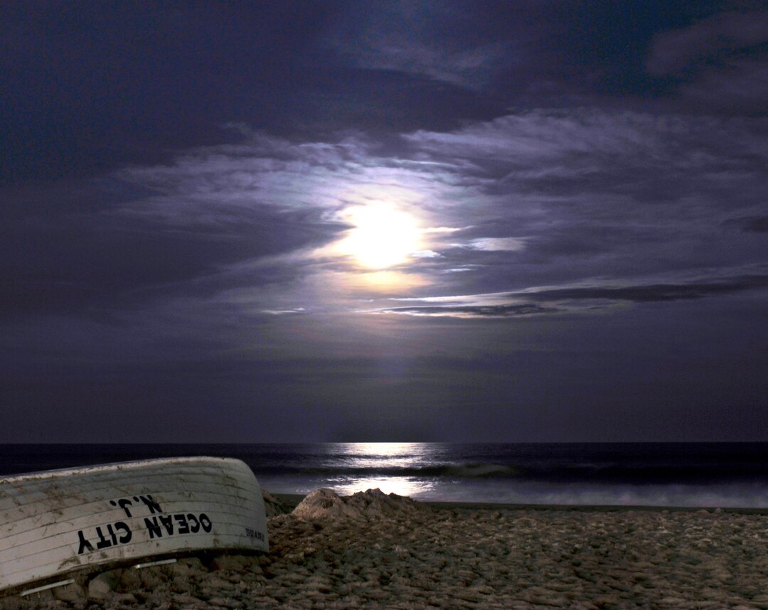 Title: "paper Moon" Fine Art Photograph During a Full Moon in Ocean ...