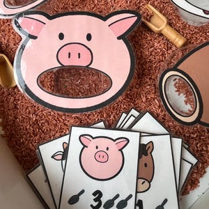 Feed the Farm Animals Sensory Bin | Sensory Bin | Preschool Holiday ...