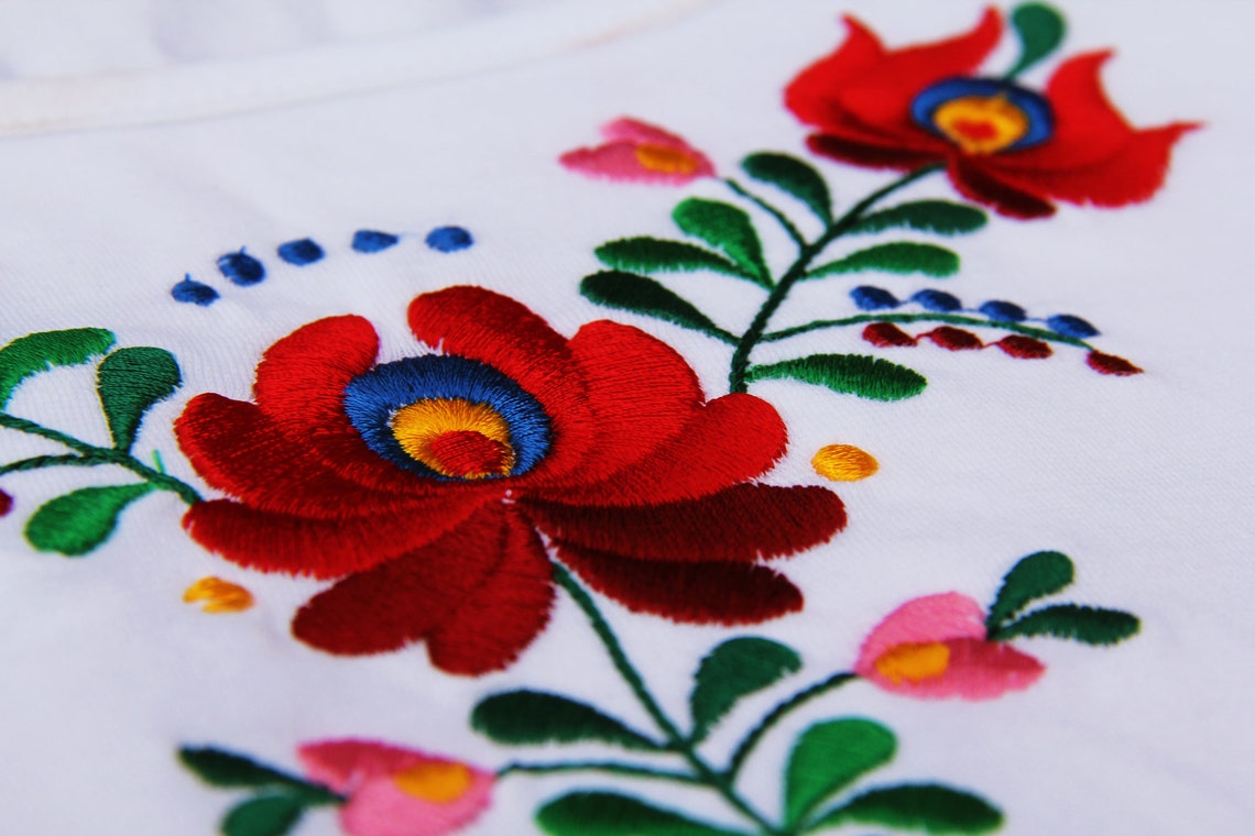 Embroidered Hungarian Folk Art Matyó Short Sleeve T-shirt From - Etsy