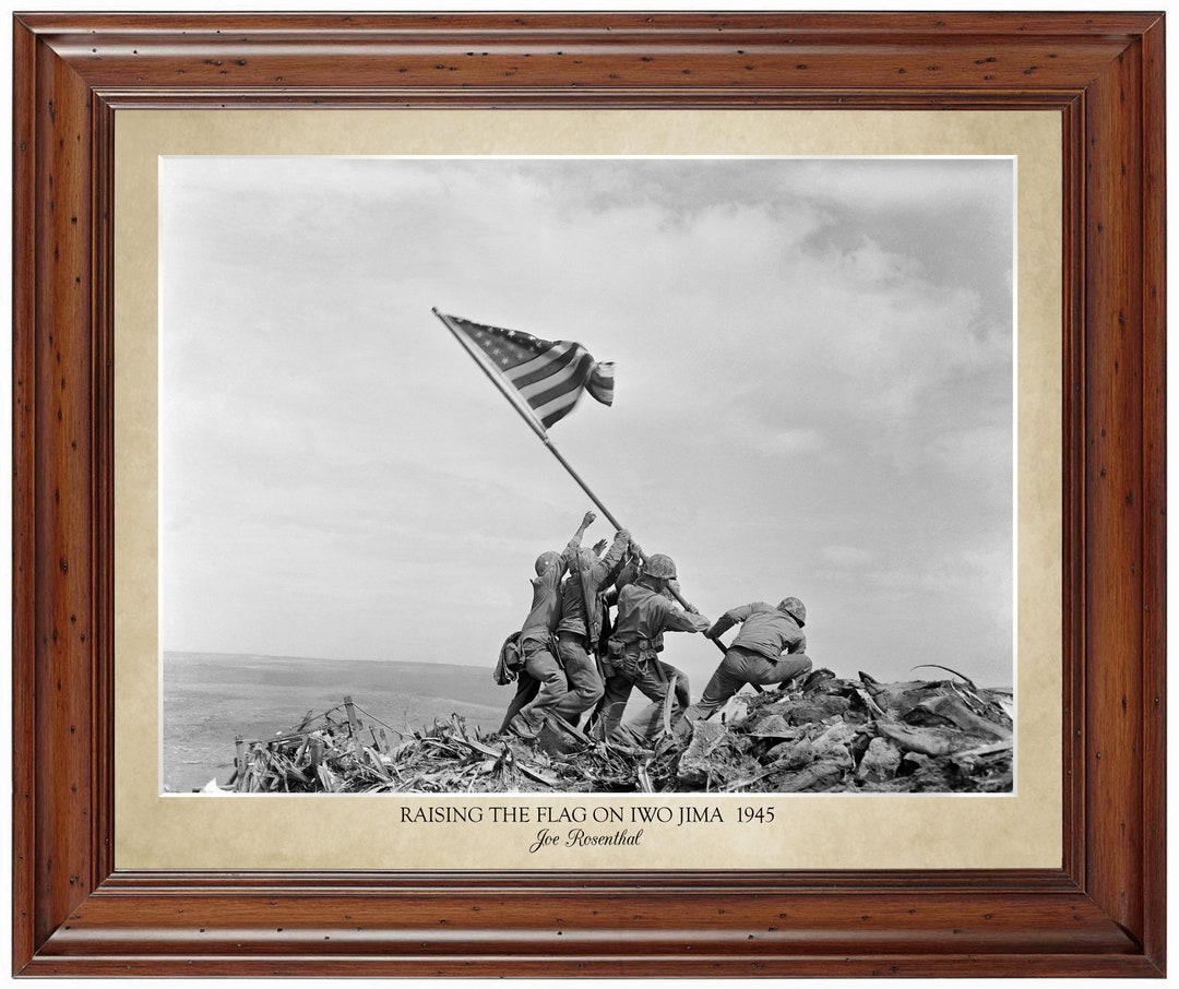 Raising the Flag on Iwo Jima, Joe Rosenthal (1945); 18x24" Print (does ...