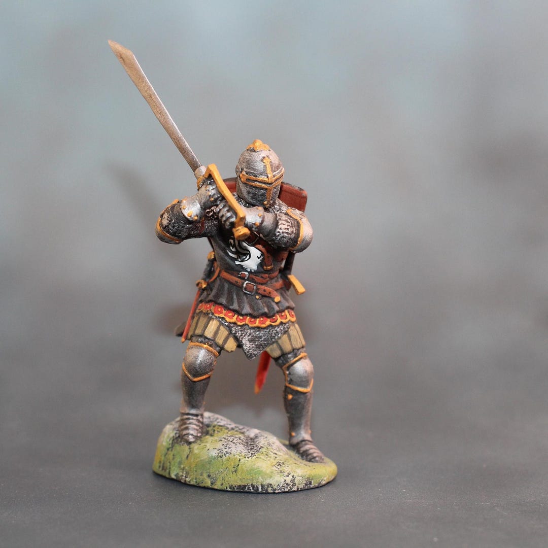 Knight With Boar Miniature 54mm, Mevedial Armored Knight Miniature ...