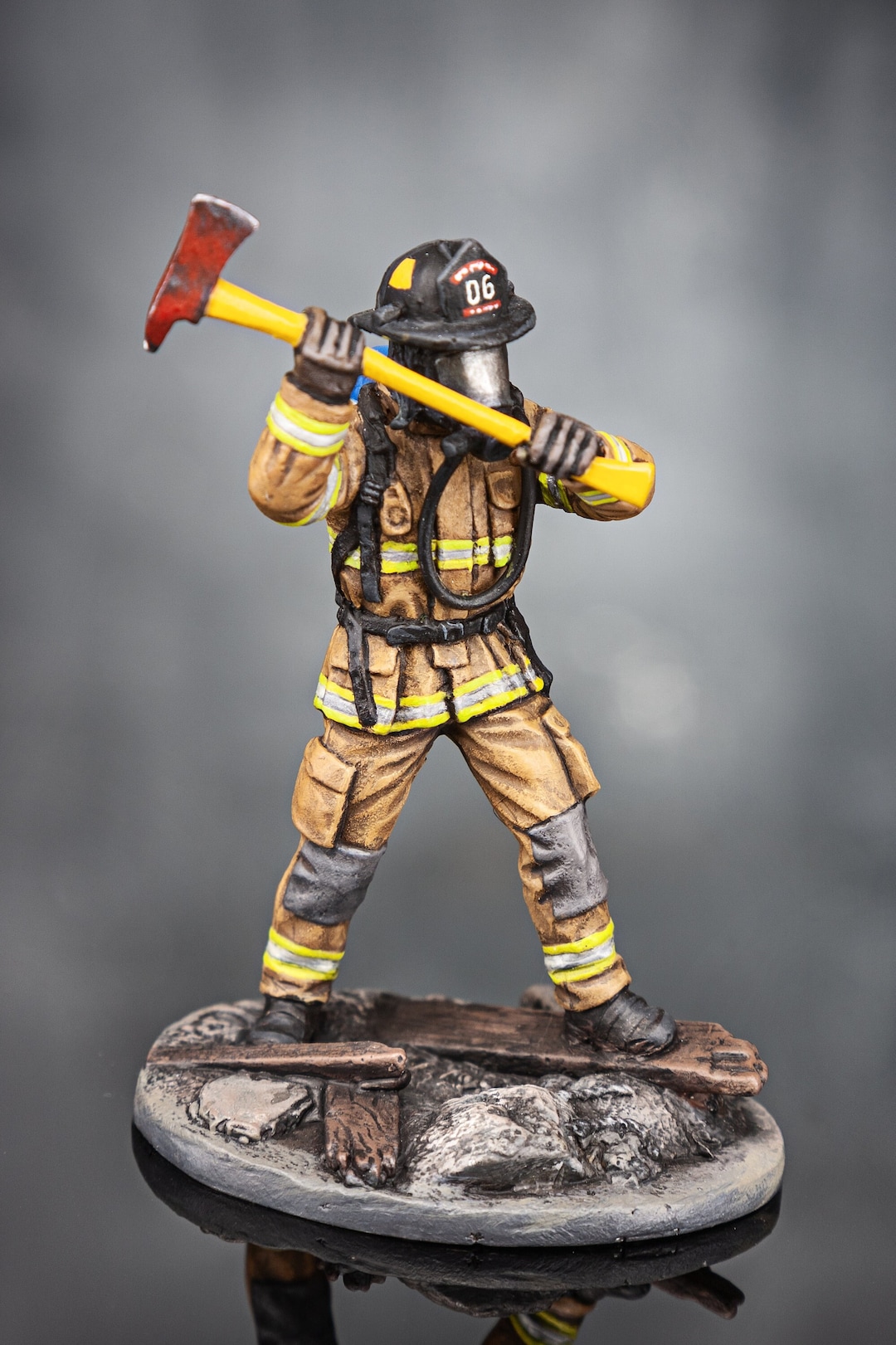 Firefighter Statue Miniature, USA Fireman, Toy Soldier Collectible ...