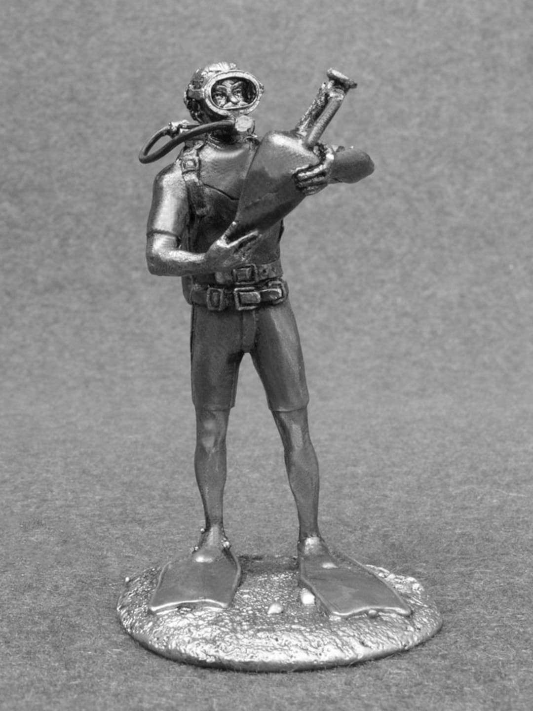 Scuba Diver and Treasure Vase Tin Toy Navy Figurine Toy - Etsy