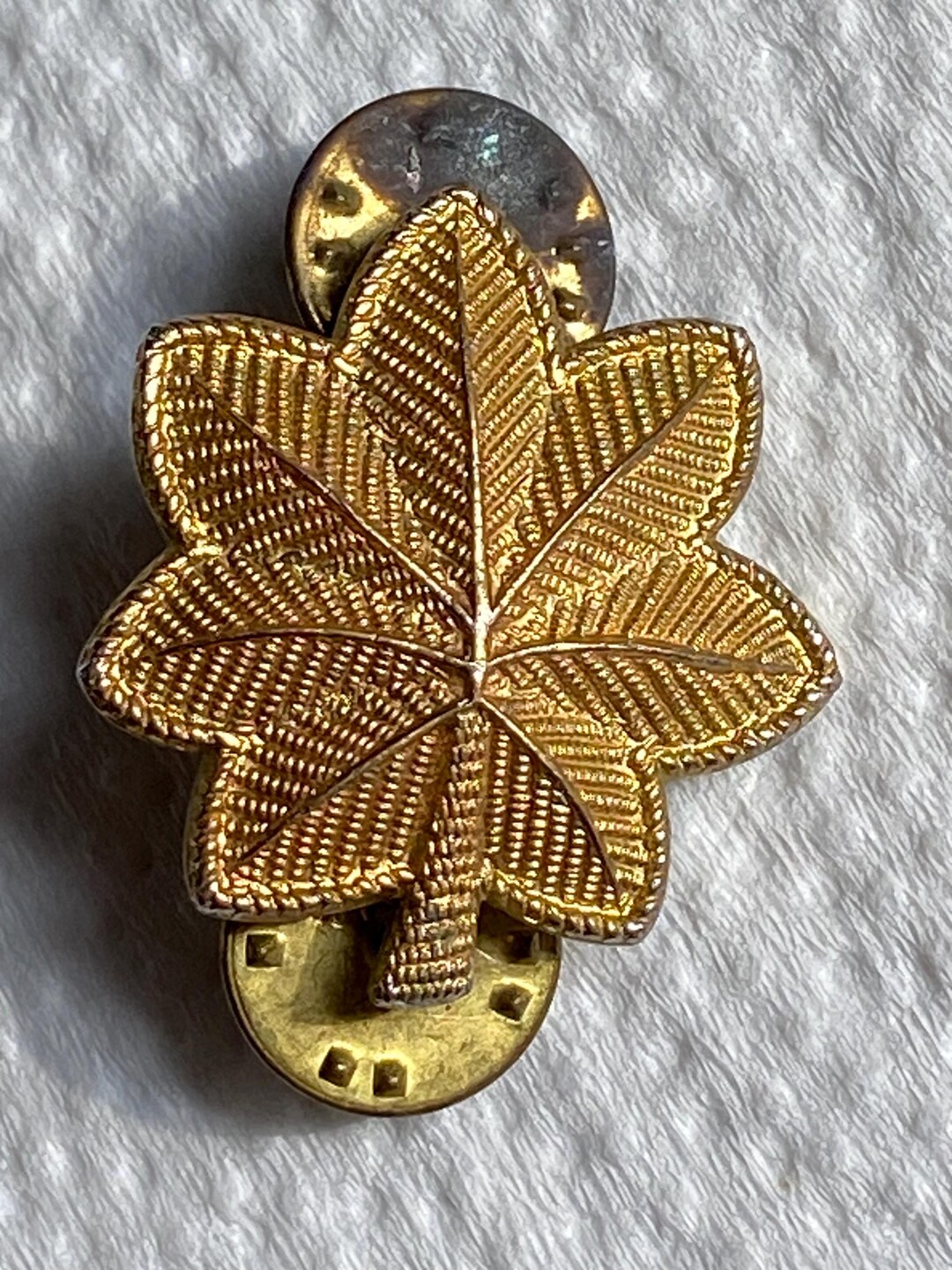 WW2 Oak Leaf Military Pin - Etsy