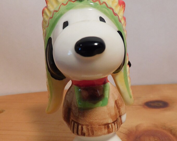 Gorgeous Peanuts Snoopy Indian Ornament Collectible Vintage Snoopy ...
