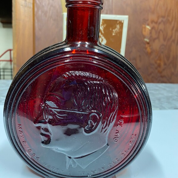 Red Decanter - Etsy