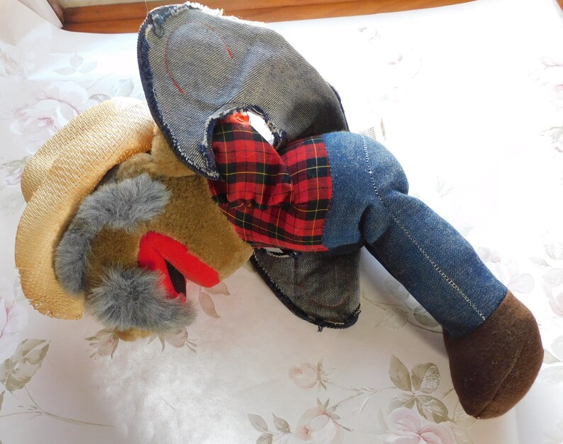 Vintage Autographed Hee Haw Collectable Shotgun Red Plush Stuffed Doll ...
