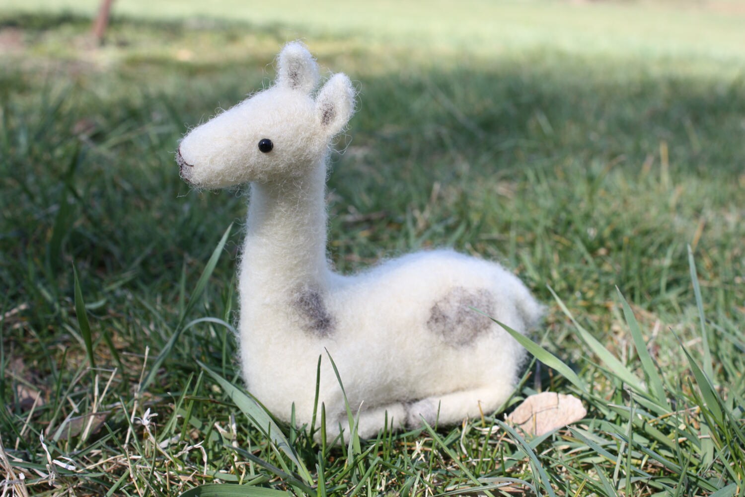 Needle Felted Seated Gray and White Llama - Etsy