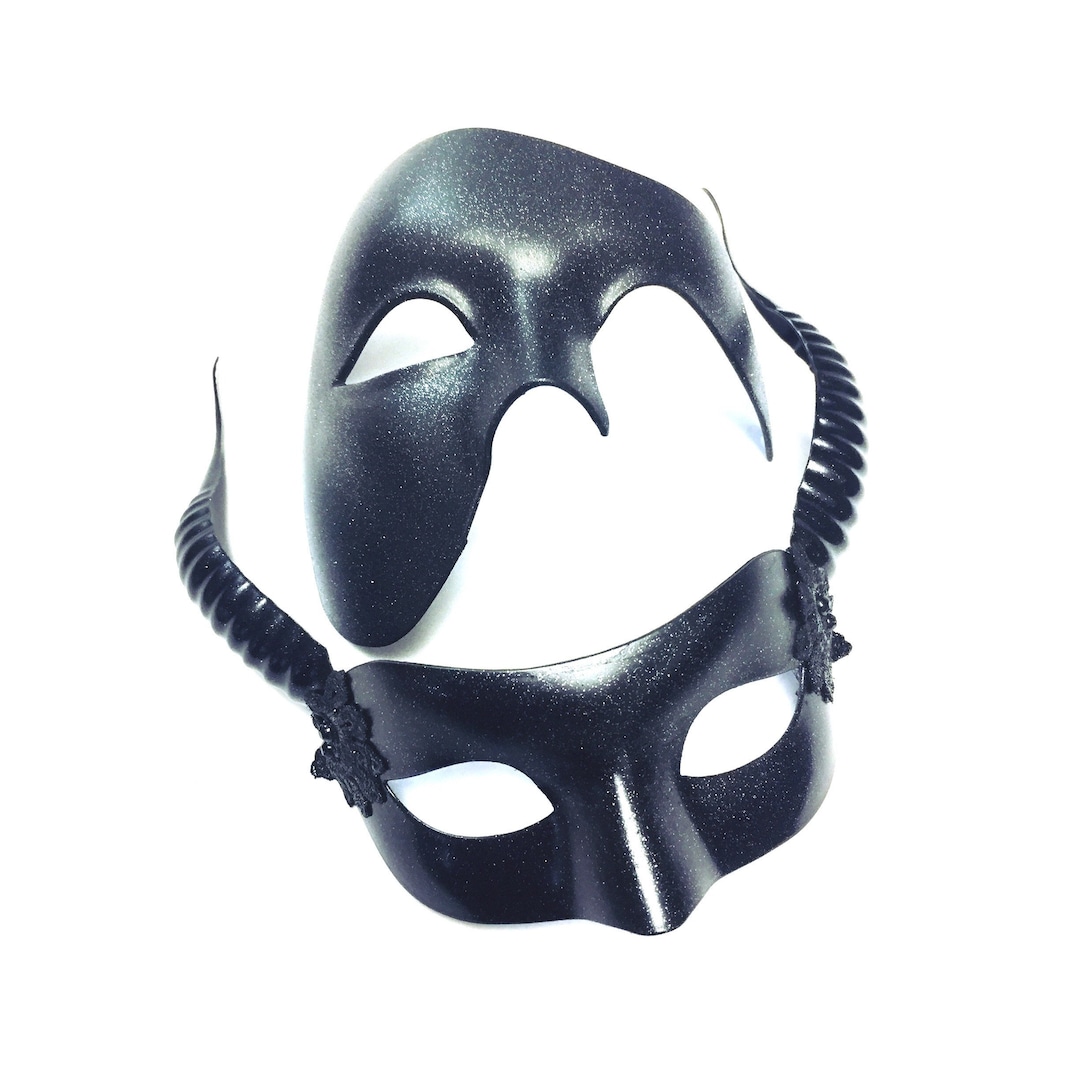 Gothic Minimalist Horned Phantom Couples Masquerade Mask - Etsy
