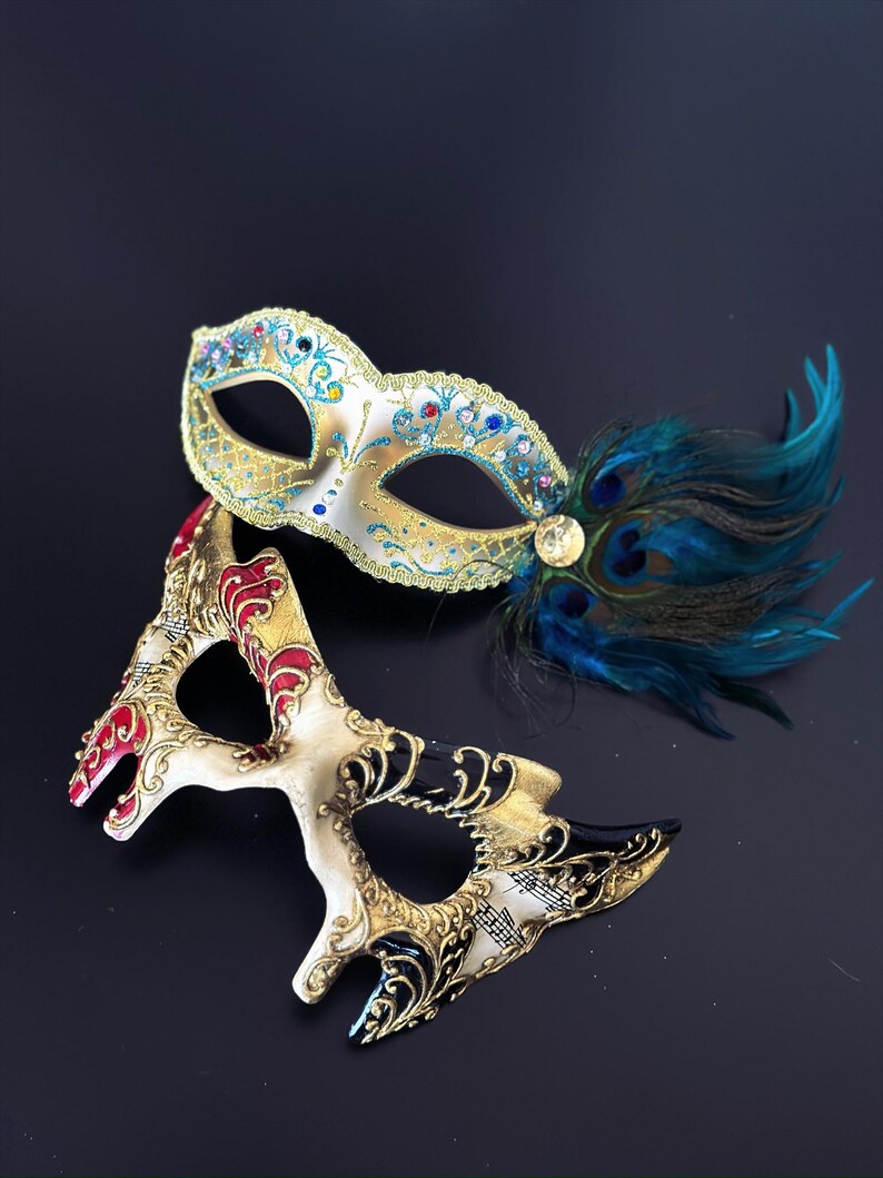 Red & Blue Carnival Masquerade Mask Couples Set With Feathers - Etsy