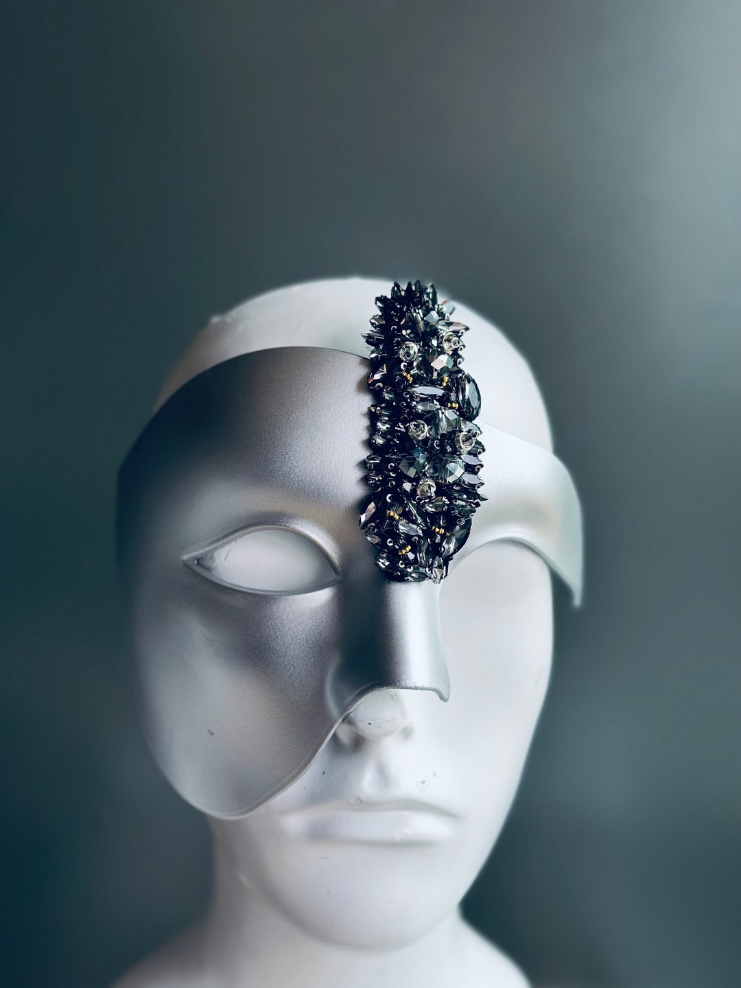 Extravagant Men’s Masquerade Masks - Phantom Mask - Mens Venetian ...