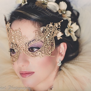 Masquerade Mask Silver Prom Masquerade Masks in Swan Macrame Style Lace ...
