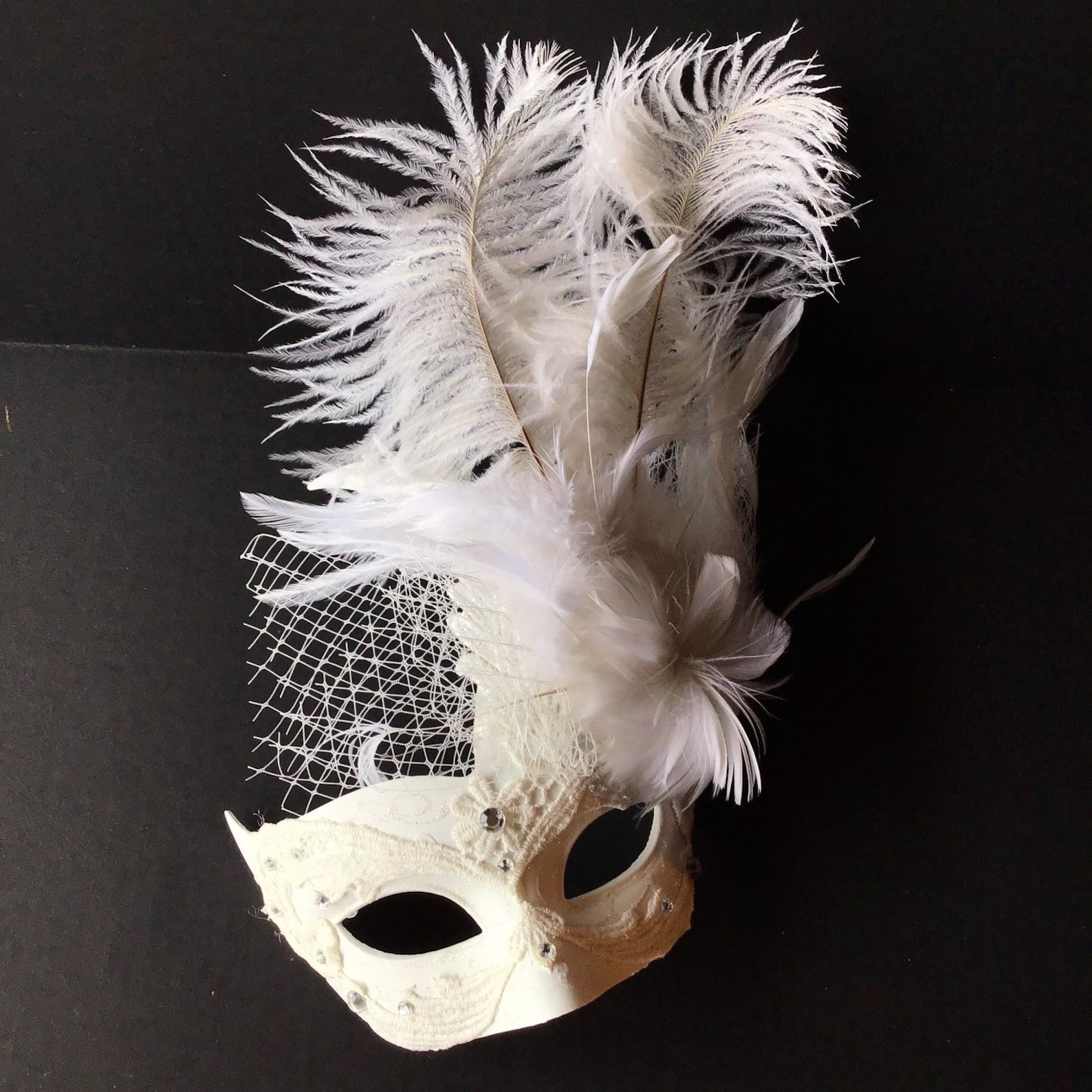 White Masquerade Mask Women / White Feather Masquerade Mask / - Etsy