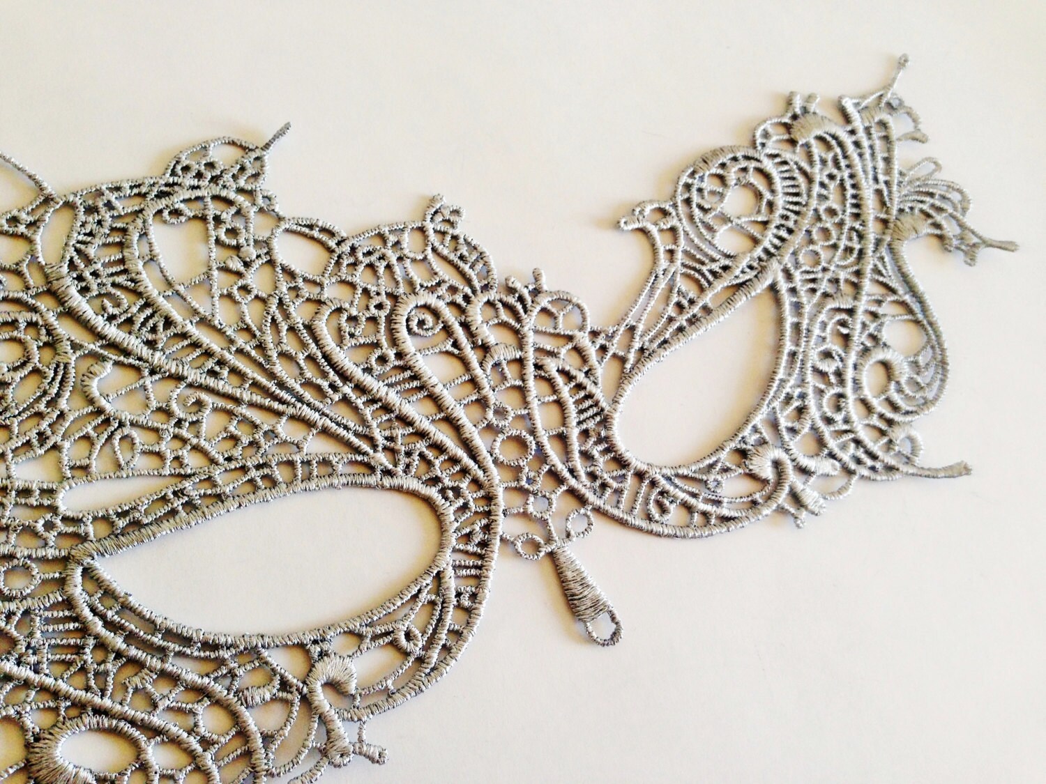 Butterfly Masquerade Mask Venetian Masks in Butterfly Design Halloween ...