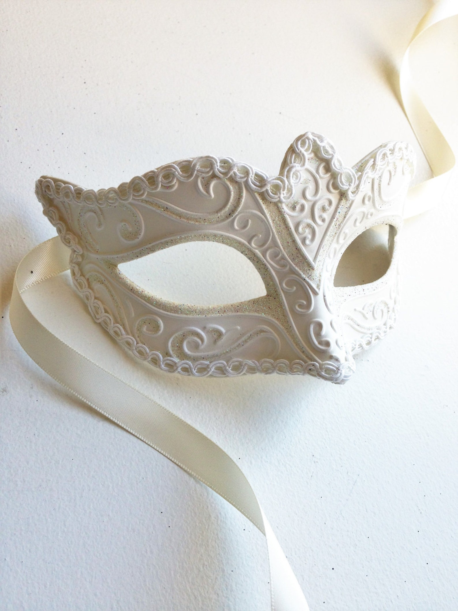 Elegant White Masquerade Mask Wedding Masquerade Mask Women's Face Mask ...