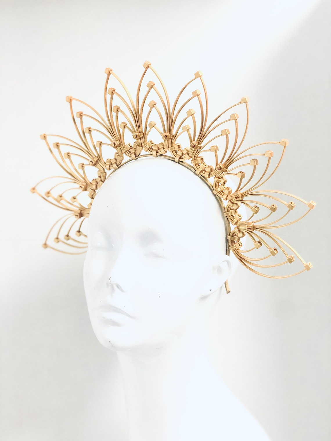 Gold Sunburst Halo Crown L Gold Goddess Headdress L Heavenly - Etsy