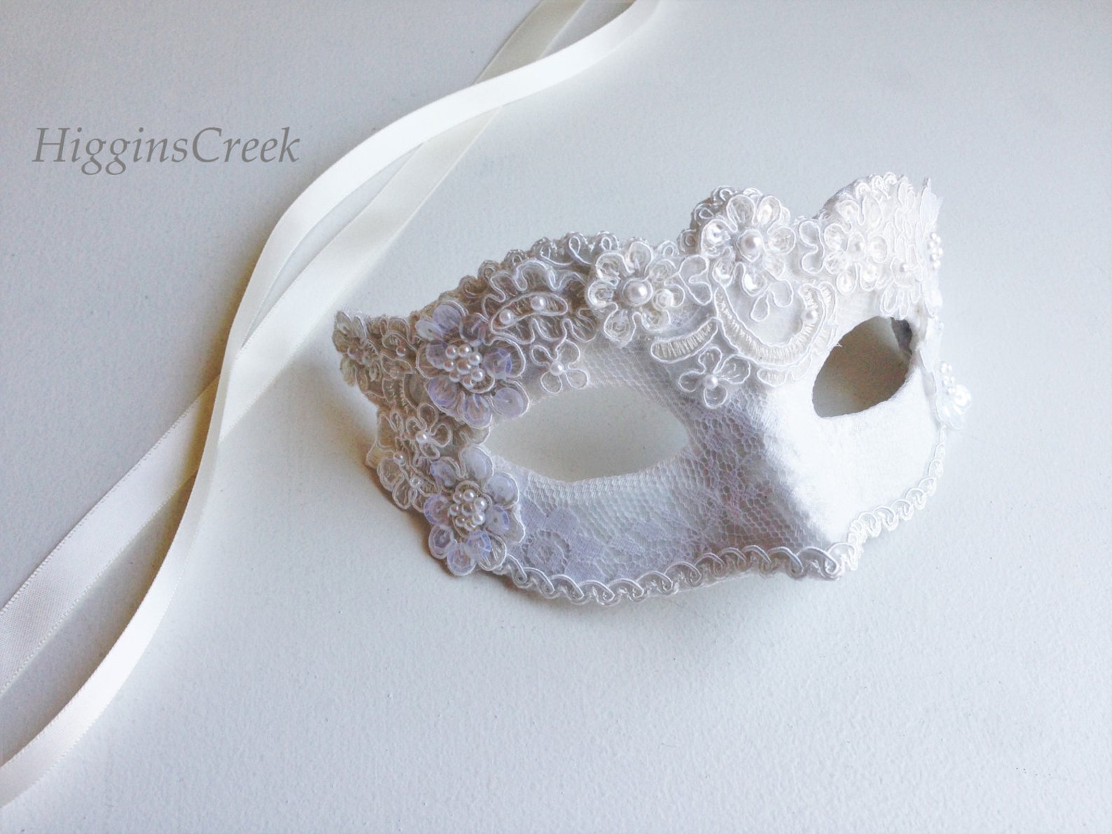 White Masquerade Mask Bridal Masquerade Mask Wedding - Etsy