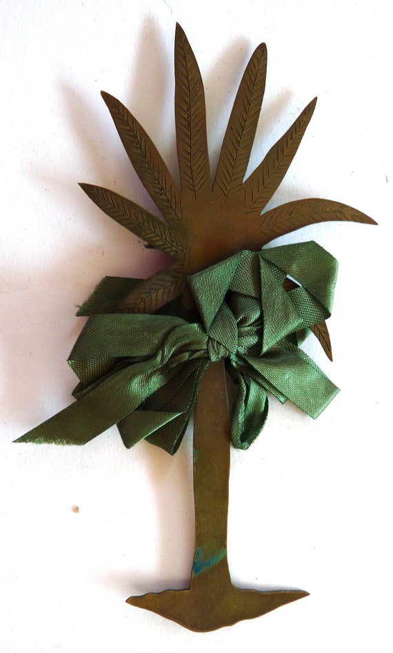 Coconut palm tree brass Victorian antique brooch pin … - Gem