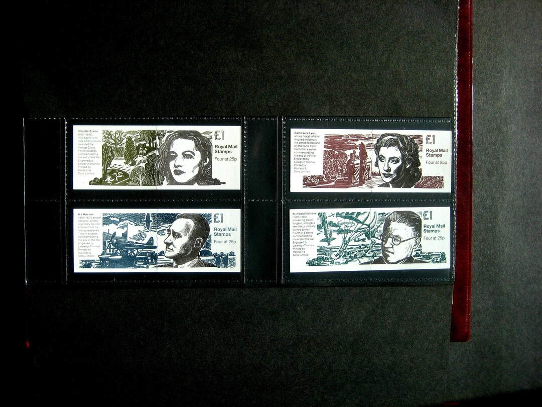 Great Britain GB Machin Stamps, 4 Folded Booklets, a Complete Series ...