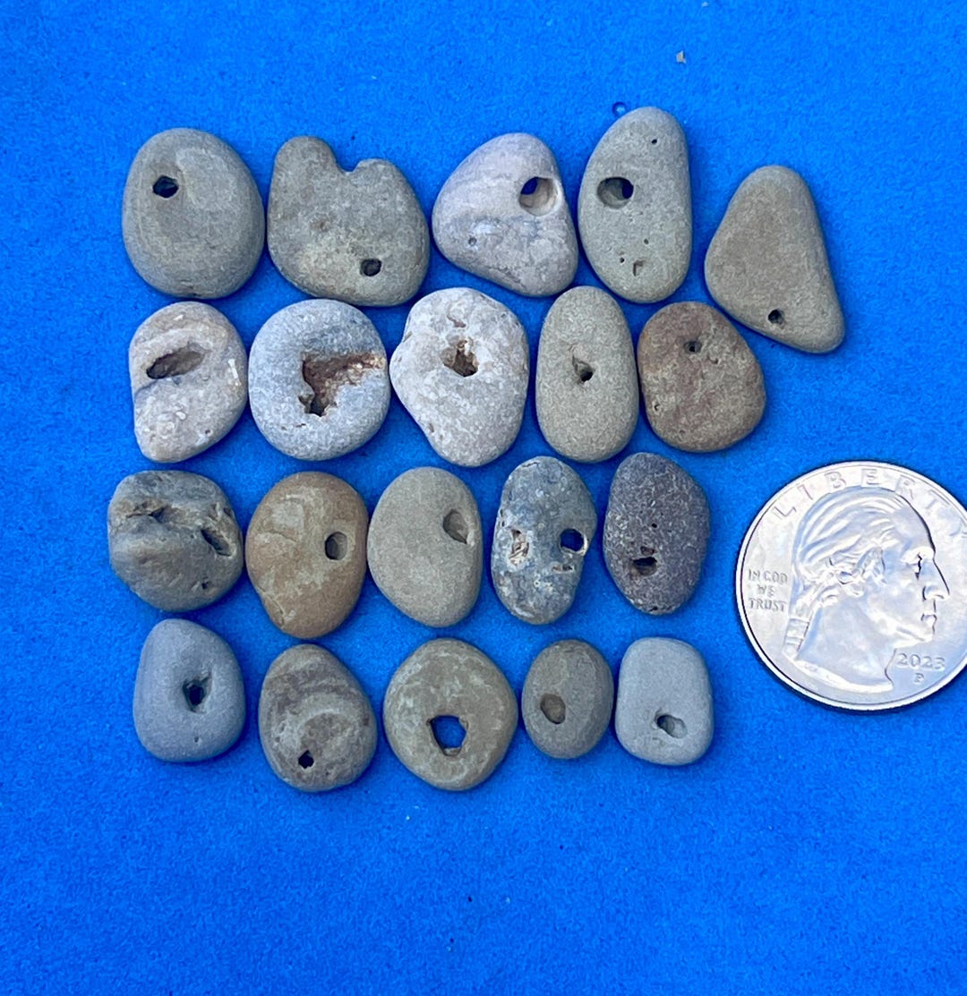 Lot of 20 Hag Stones ~ Holey Stones ~ Natural Holed Beach Stones ...