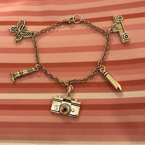 Life is Strange Friendship Necklaces - Etsy