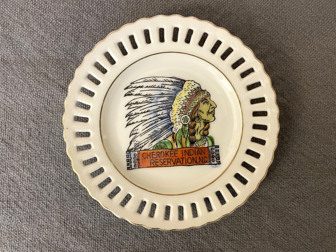 Cherokee Indian Reservation Souvenir Plate Handpainted Porcelain ...