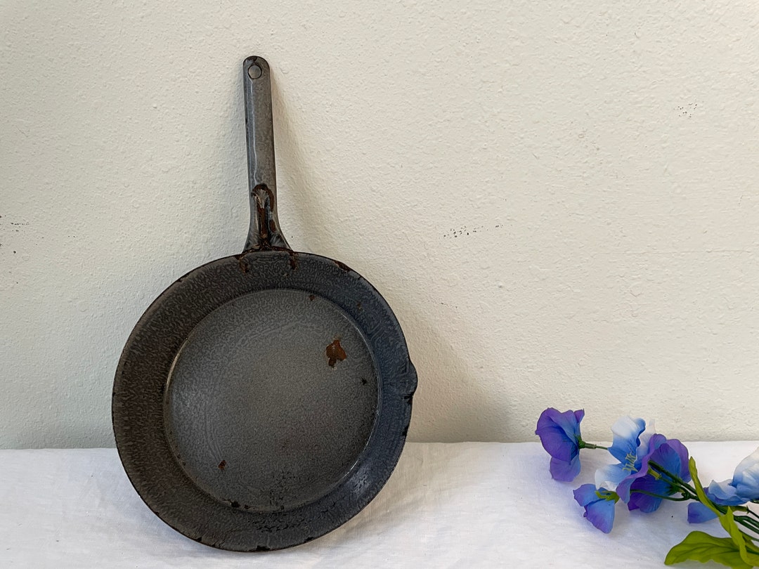 Gray Enamel Tin Metal Frying Pan Skillet Small Vintage 1930s - Etsy