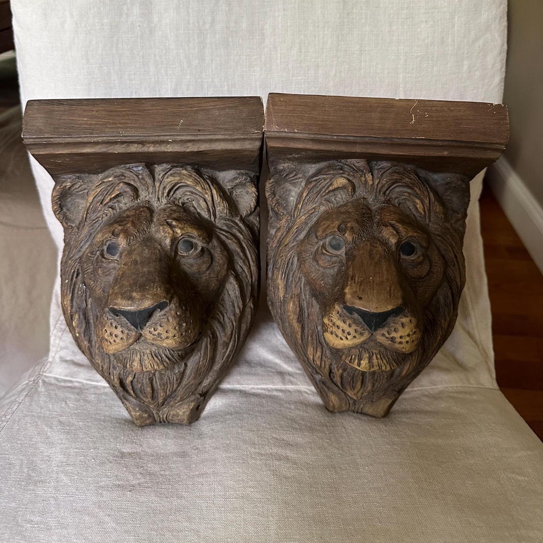 Telle M. Stein 2 Lion Heads Resin Wall Shelves Brackets Sconce Bust ...