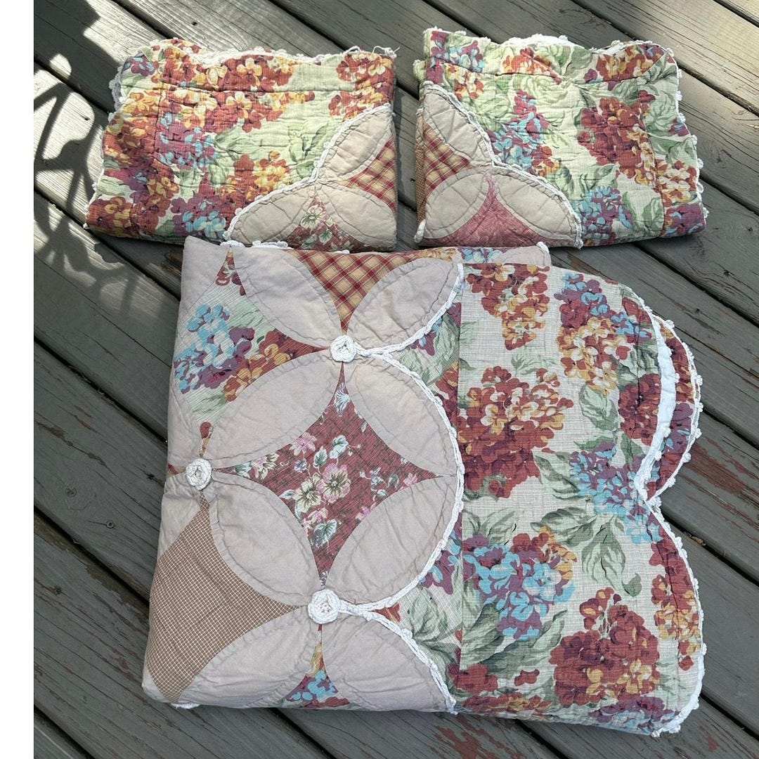 Vintage Handmade Full Wedding Ring Patchwork Quilt With Shams Scalloped ...