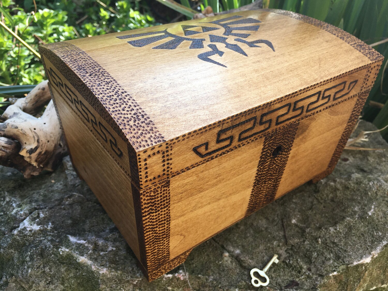 Legend of Zelda Inspired Lockable Keepsake Box for Zelda Fan - Etsy