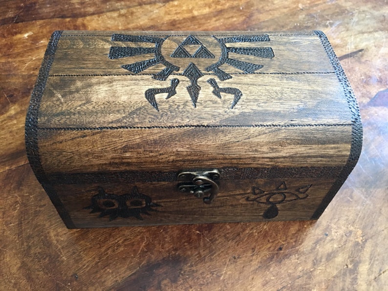 Legend of Zelda inspired chest with drop latch Majoras mask | Etsy