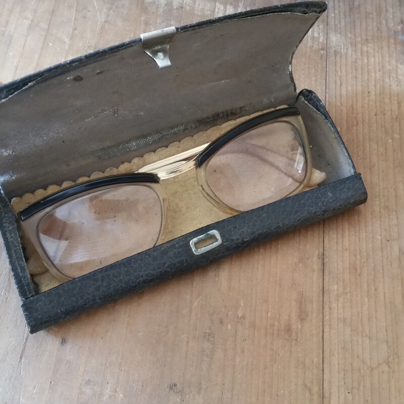 Vintage Glasses Case - Etsy