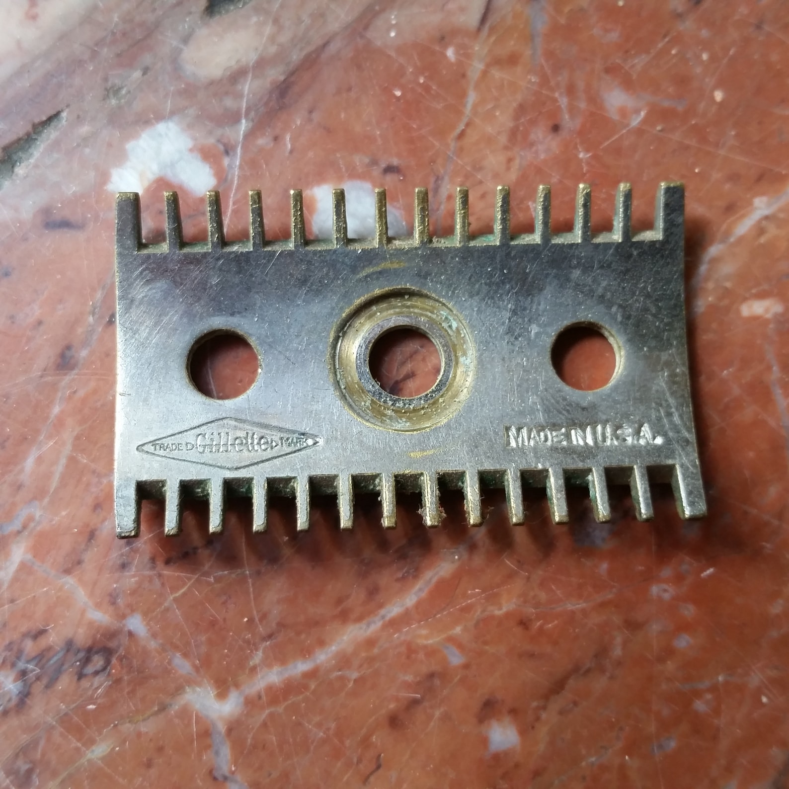 WW1 GILLETTE SAFETY RAZOR, Brass, Open Comb and Double Edged Blade ...