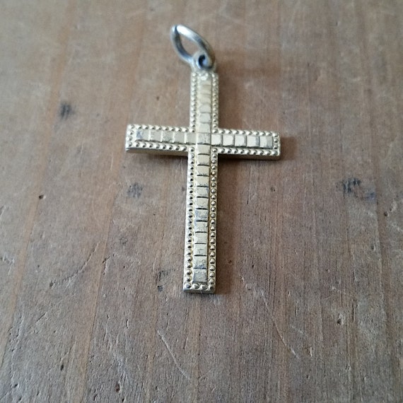 Vintage Minimalist Cross Pendant, simple gold design.… - Gem