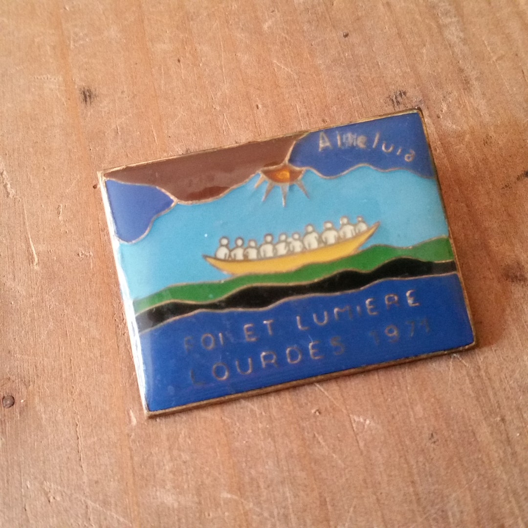 1971 Lourdes Enamelled Brooch of Faith and Light Pilgrimage. Unique ...
