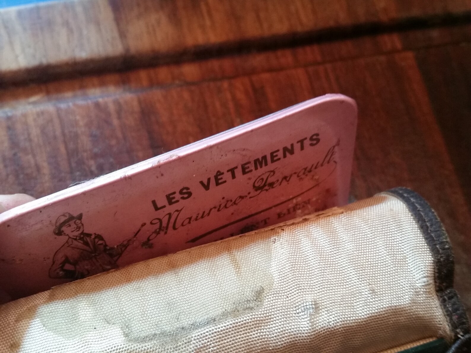 Art Deco FRENCH MIRROR WALLET in Leather With 2 Mirrors. - Etsy