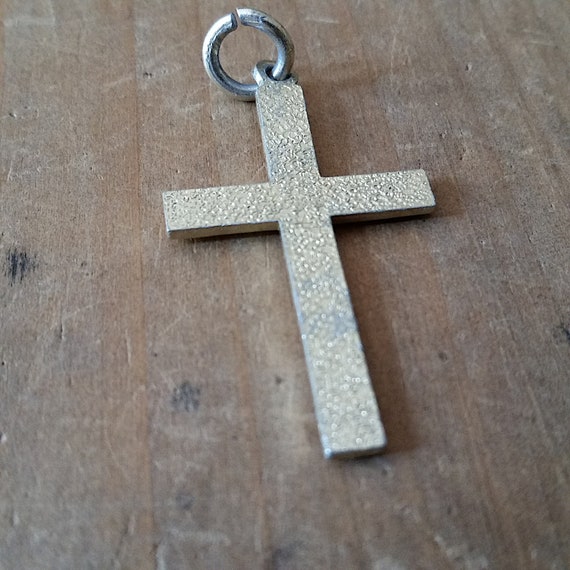 Vintage Minimalist Cross Pendant, simple gold design.… - Gem