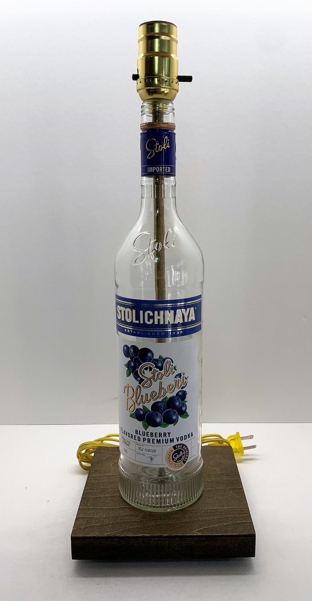 Stolichnaya Blueberry Vodka Liquor Bottle TABLE LAMP With Wood Base ...