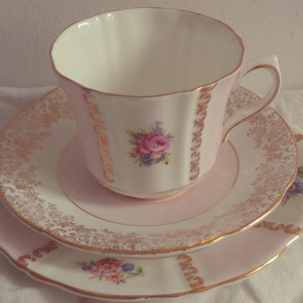 Vintage Pink Tea Set - Etsy