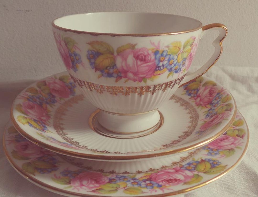 Vintage Ashley Stunning Cabbage Rose Floral English Bone China Tea Set ...