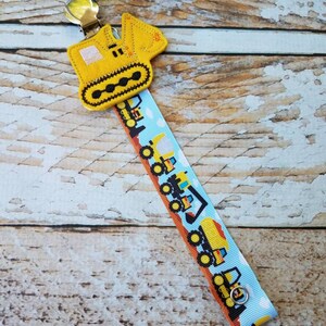 Baby Boy Pacifier Clip - Construction Zone, Dump Truck, Big Trucks ...