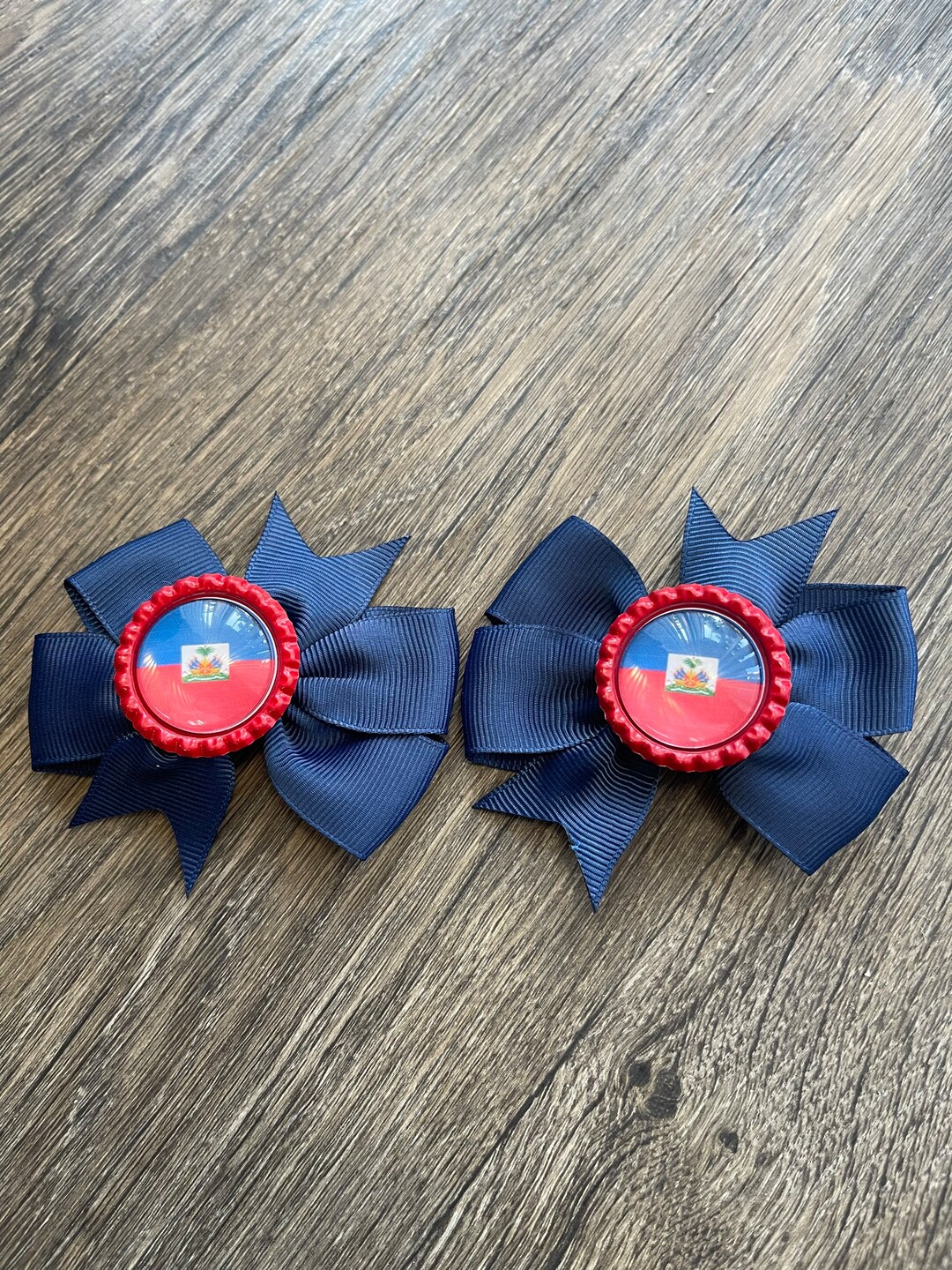 Haiti Flag Hair Bow Set . Hair Bun in Haiti Arch Bow Set Haiti Bow Tie ...