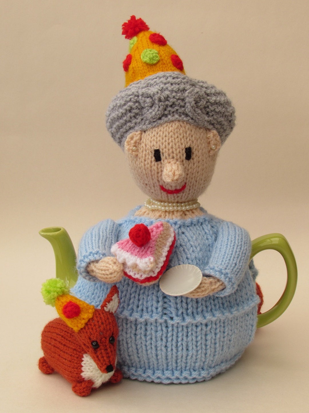 The Queen's Birthday Tea Cosy Knitting Pattern - Etsy