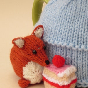 The Queen's Birthday Tea Cosy Knitting Pattern - Etsy
