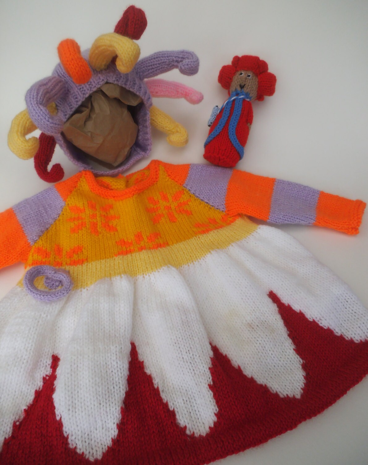 Baby's Upsy Daisy Inspired Dress and Hat Pattern and Free Mrs Pontipine ...